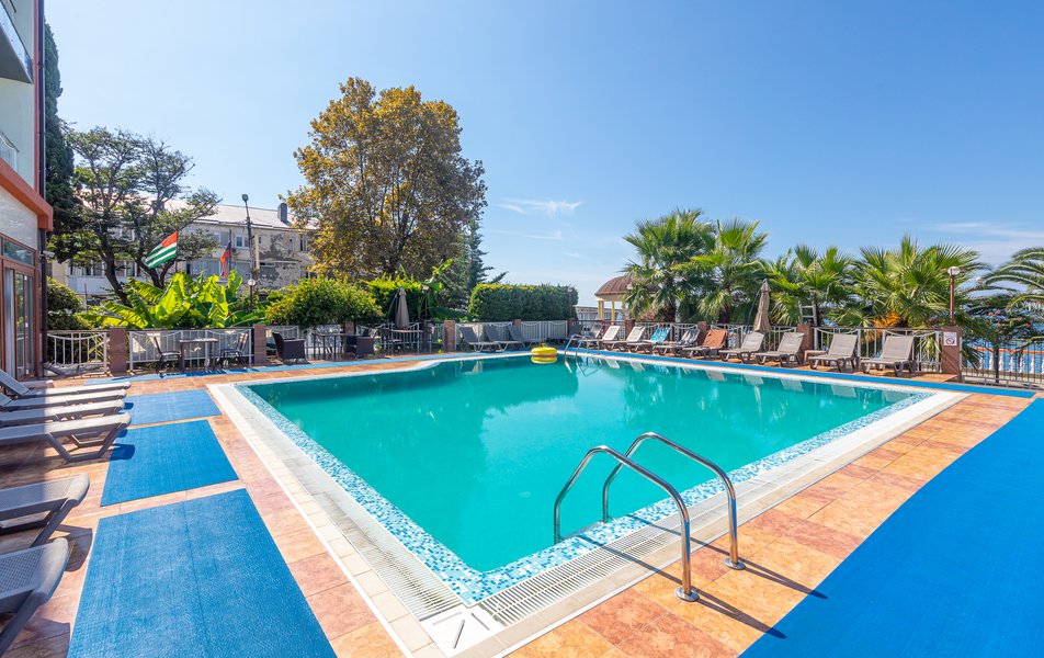 Отель Alex Resort & Spa Hotel 4*, Гагра — цены 2026, отзывы на ...
